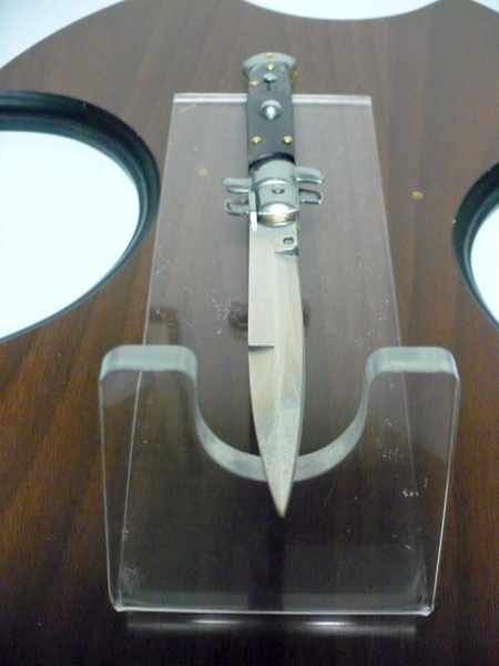 Italian stiletto 23 cm Frank Beltrame, a scatto